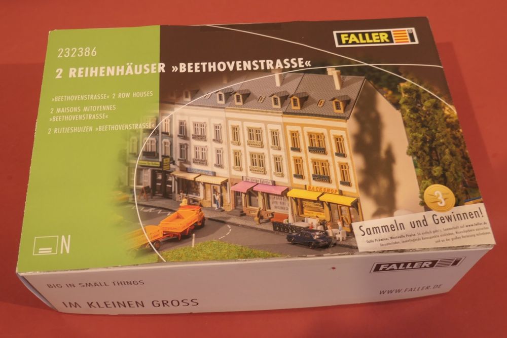 Faller Bausatz "2 Reihenhäuser Beethovenstrasse", NEU (Neu und originalverpackt) in Höfen b ...