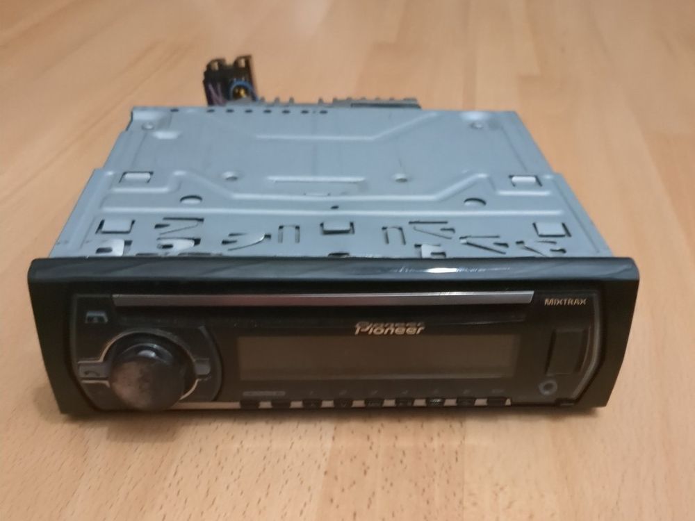 Autoradio bluetooth Pioneer DEH-5500BT (D'occasion) à Fribourg pour CHF 36 – avec livraison ...