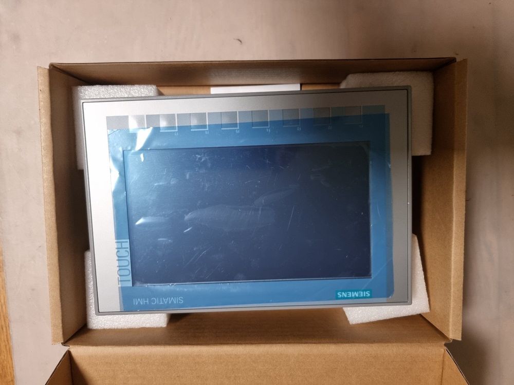 Siemens Simatic HMI Panel KTP900 Basic (Neu und originalverpackt) in ...