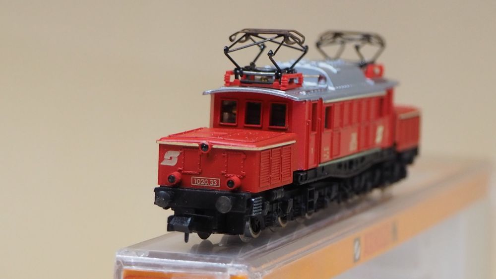 Arnold Krokodil ÖBB rot (Gebraucht) in Fraubrunnen für CHF 110 – mit ...