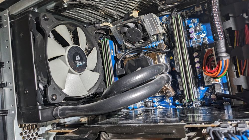 Alienware Aurora R4 mit GTX 980, 32GB RAM, Xeon E5-4560 (Gebraucht) in ...