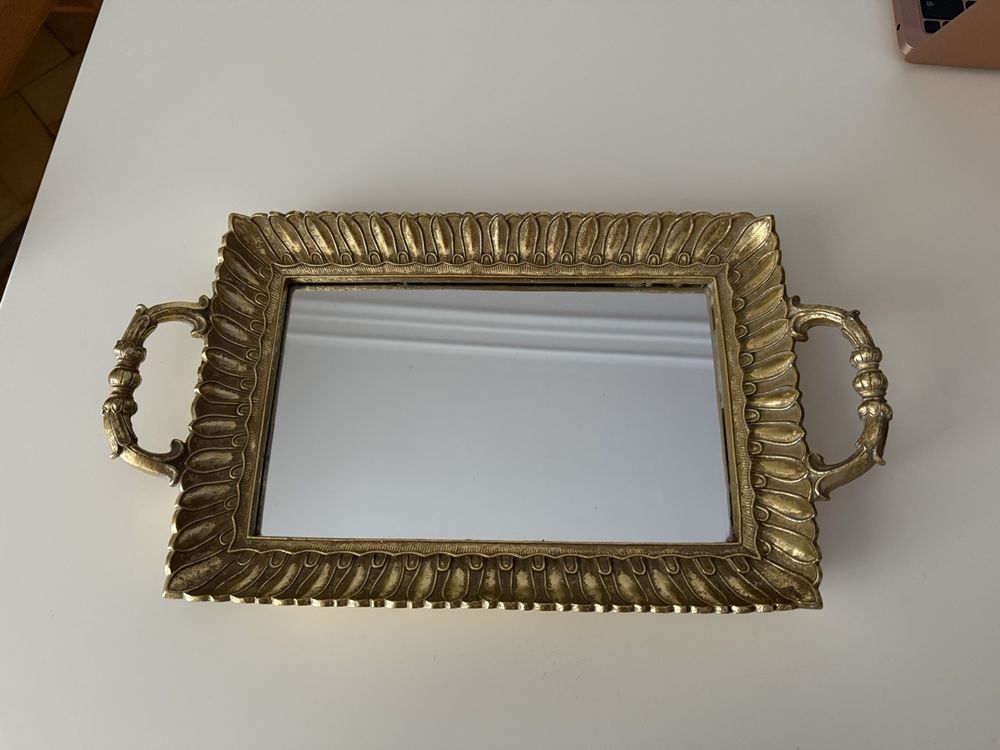 Zara Home Gold Mirrored Tray (Gebraucht) in Zürich für CHF 27 – mit ...