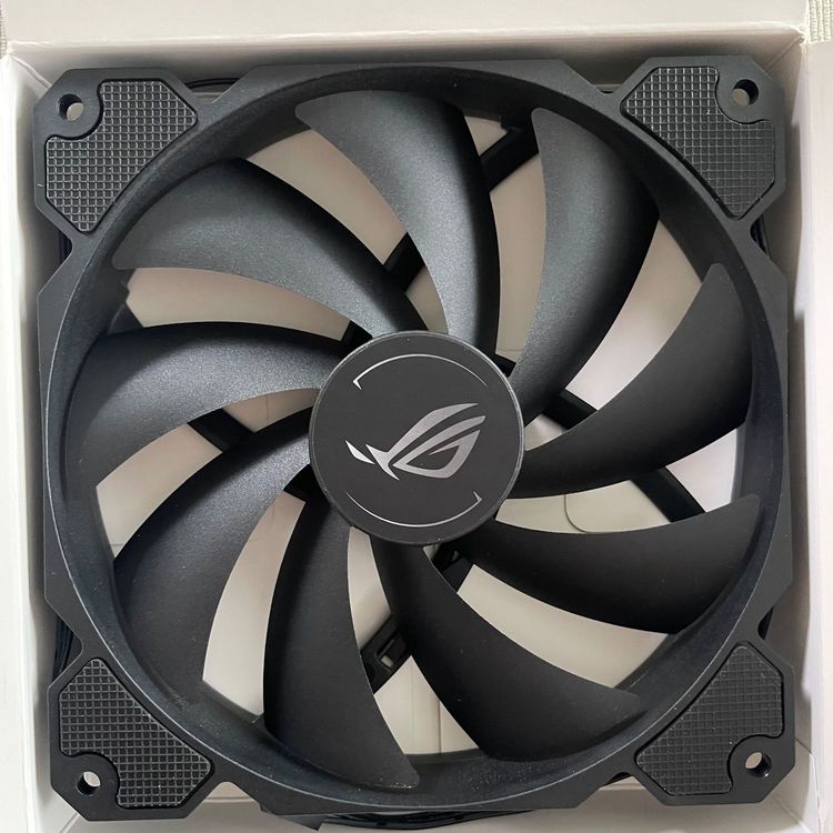 Asus ROG Lüfter 140mm | Kaufen auf Ricardo