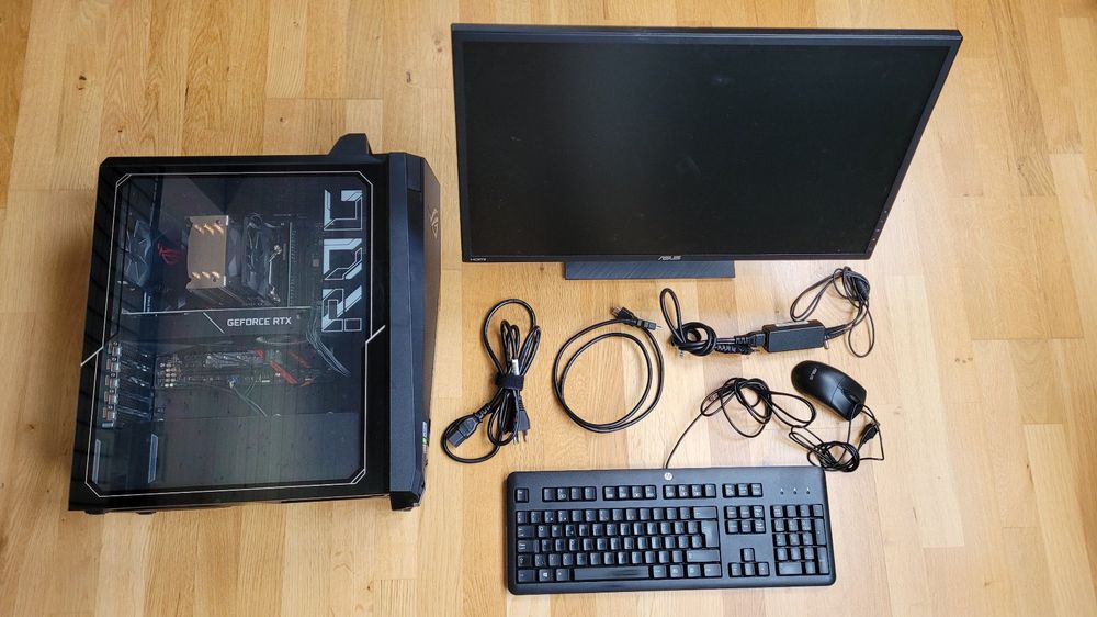 ASUS ROG STRIX Gaming Computer inkl. Asus Monitor (Gebraucht) in ...