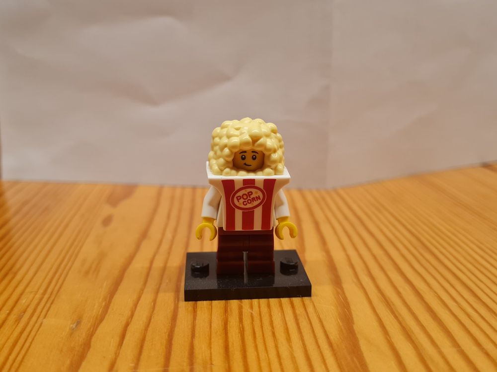 Lego Minifigur / Serie 23 "Popcorn-Man" (Gebraucht) in Safenwil für CHF ...