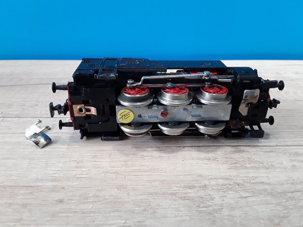 Modelleisenbahn _ Trix _ Lokomotive 80018 _ Spur H0 (Defekt) in Uerikon ...