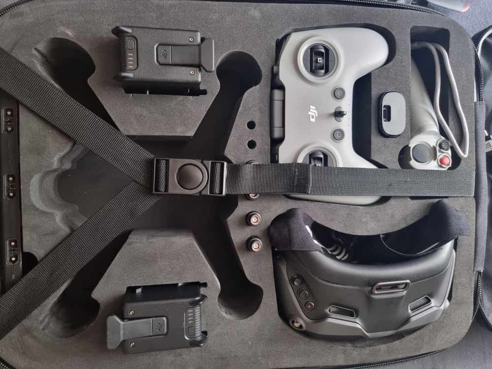 DJI FPV Combo + Fly more Kit und Rucksack (Gebraucht) in Veltheim AG ...