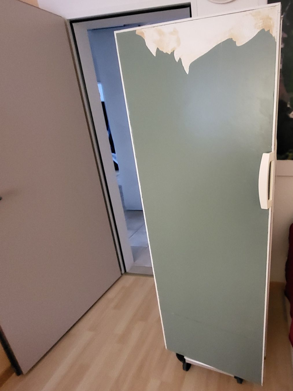 V-Zug Kühlschrank 152cm hoch (Gebraucht) in Berikon für CHF 5 – nur ...
