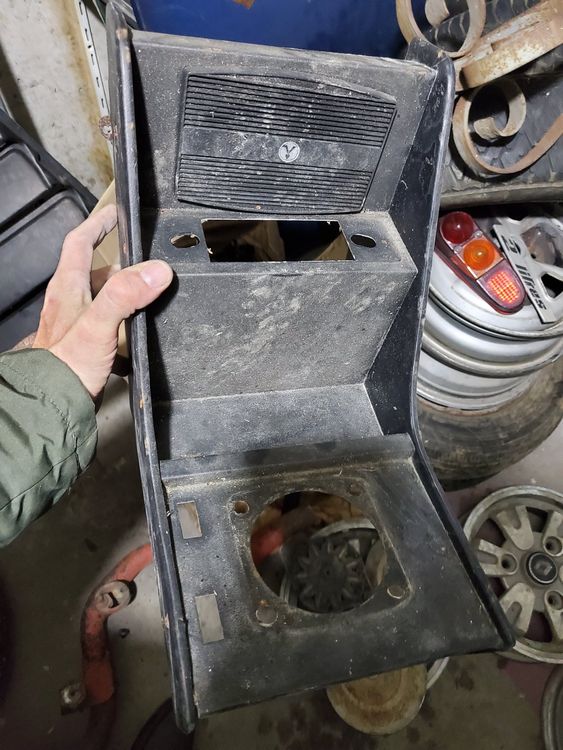 Mittelkonsole Renault Peugeot Fiat (Gebraucht) in Balsthal für CHF 55 – mit Lieferung auf ...