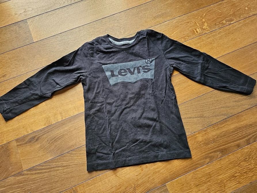 Levi's Pullover Gr. für 5-6 jährige (Gebraucht) in Buchberg für CHF 8 – mit Lieferung auf ...