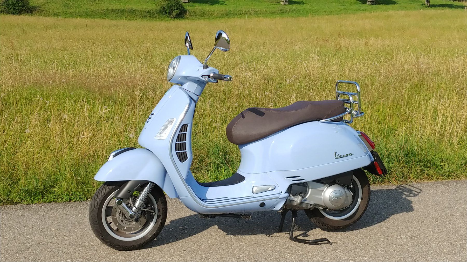 Piaggio Vespa GTS 300 Super ABS/ASR (Gebraucht) in Russikon für CHF 4880 – nur Abholung auf ...