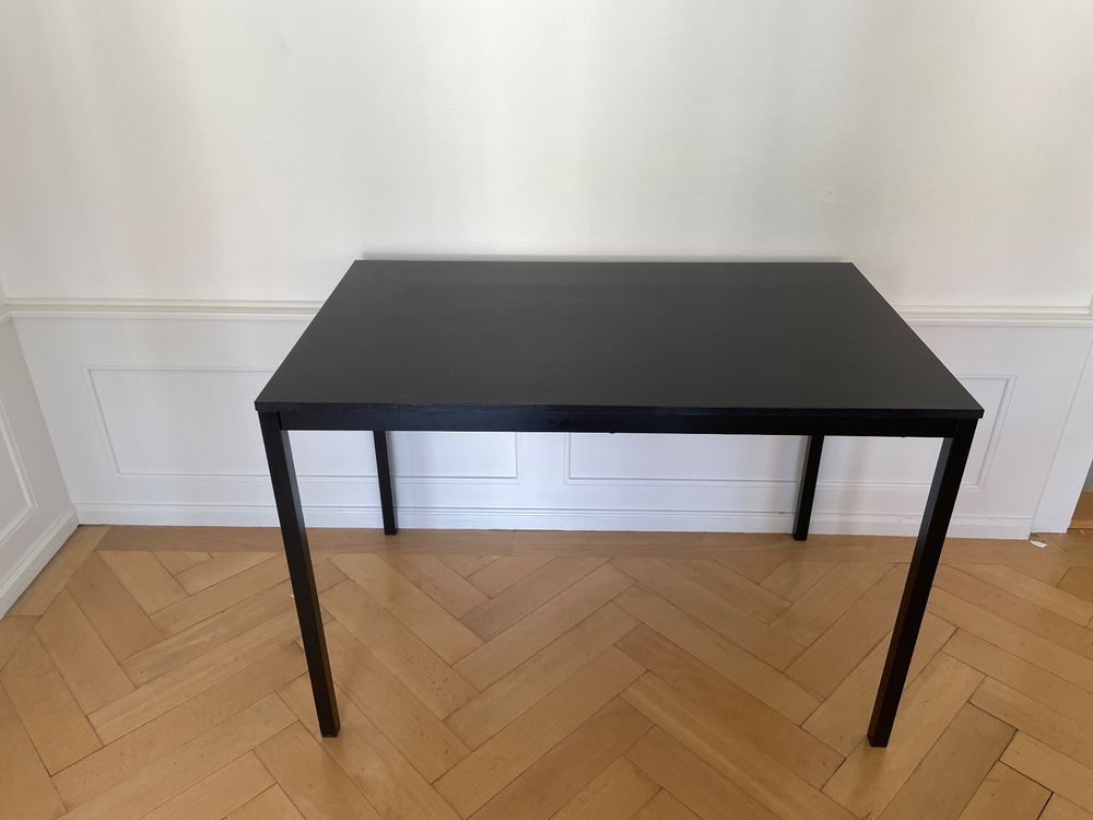 IKEA Tisch (schwarz) (Gebraucht) in Zürich für CHF 7 – nur Abholung auf ...