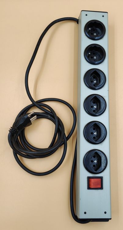 Steckerleiste gem. Foto (Gebraucht) in Dietlikon für CHF 10 – nur ...