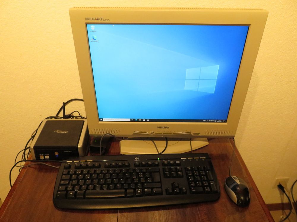 Esprimo Q - kompakter PC - Fujitsu - Siemens - Win 10 - XP (Gebraucht ...