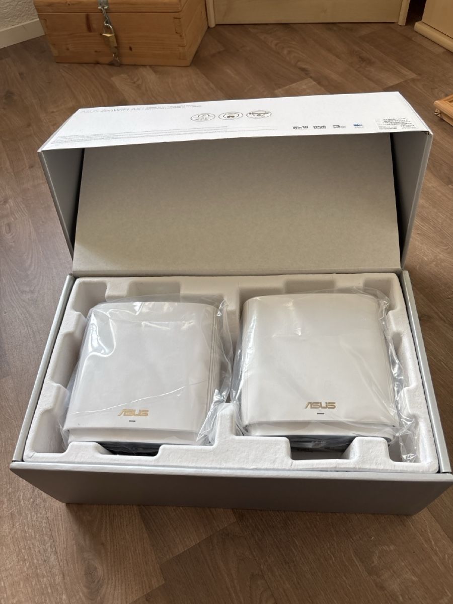 Neuwertiges Asus Tri-Band Meshrouter-Set XT8 mit WiFi 6 (Neu (gemäss ...