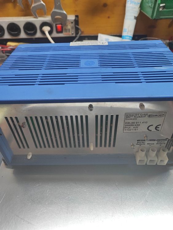 Elektroblock EBL 99 SCHAUDT 12V/230V (Usato) a Langnau am Albis per CHF 1 – con consegna ...