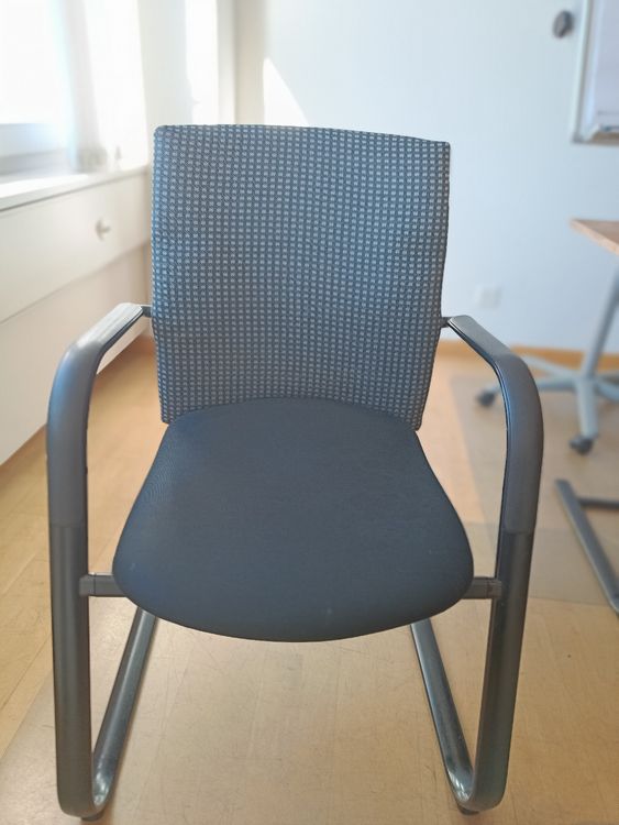 sehr bequemer Stuhl (Freischwinger) (Gebraucht) in Stallikon für CHF 20 – nur Abholung auf ...