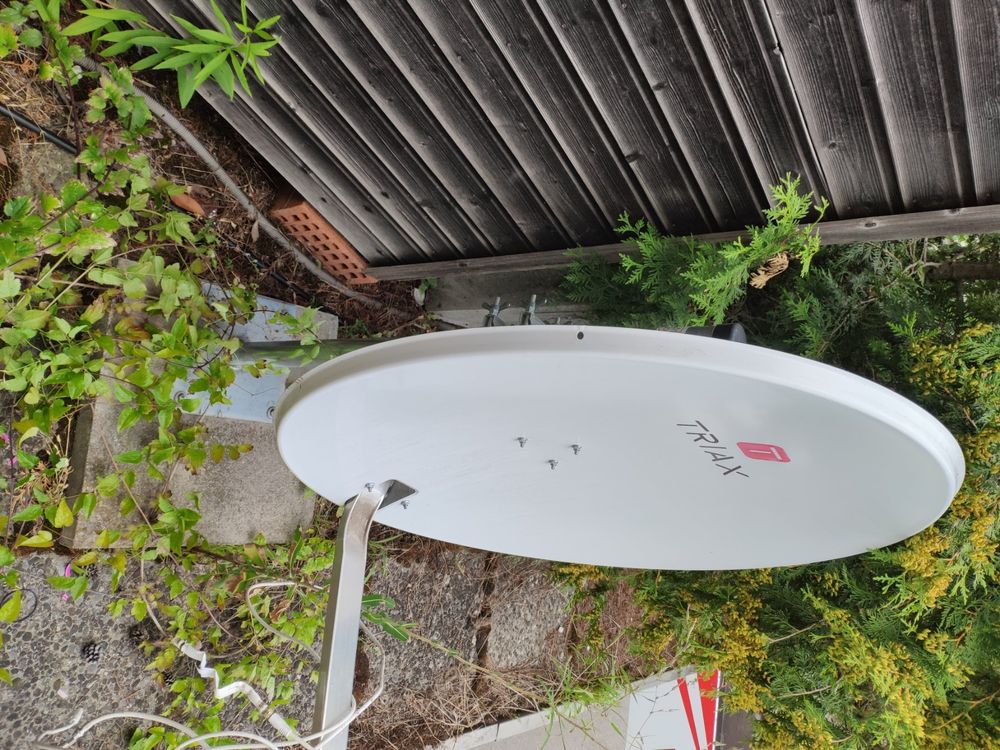 Triax Parabol Satelittenschüssel (Gebraucht) in Tafers für CHF 20 – nur ...