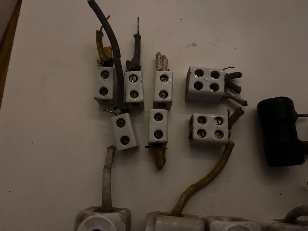 Porte Fusibles , fusible , serre fil anciens en porcelaine (Gebraucht ...