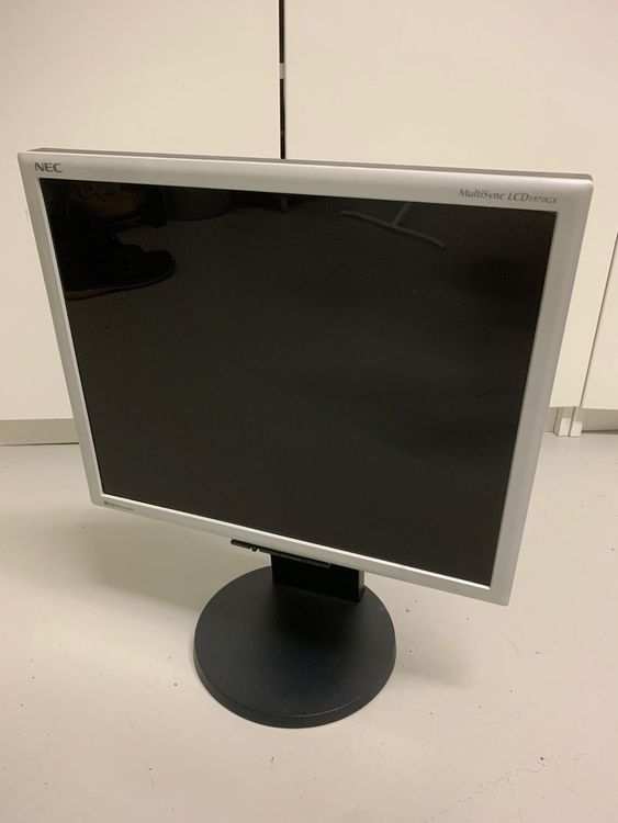 Nec LCD 1970GX Monitor (Gebraucht) in Seuzach für CHF 10 – nur Abholung ...
