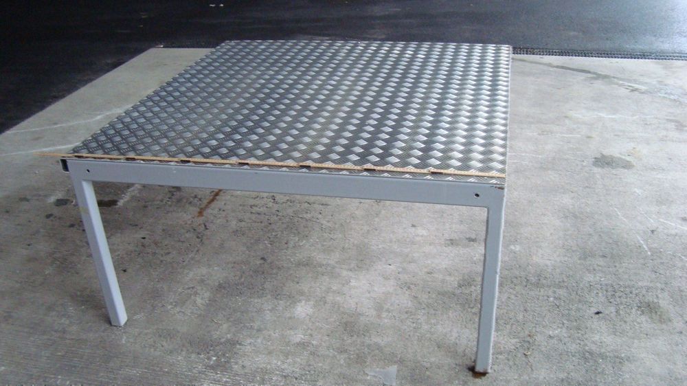 Alu Podest 150cm x 148cm höhe 73cm | Kaufen auf Ricardo