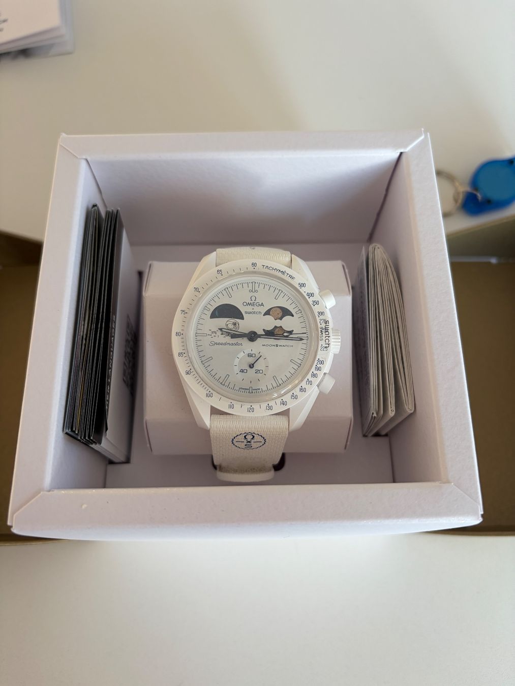 Swatch Omega Moonswatch Mission to Earthphase Moonshine Gold (Neu und ...