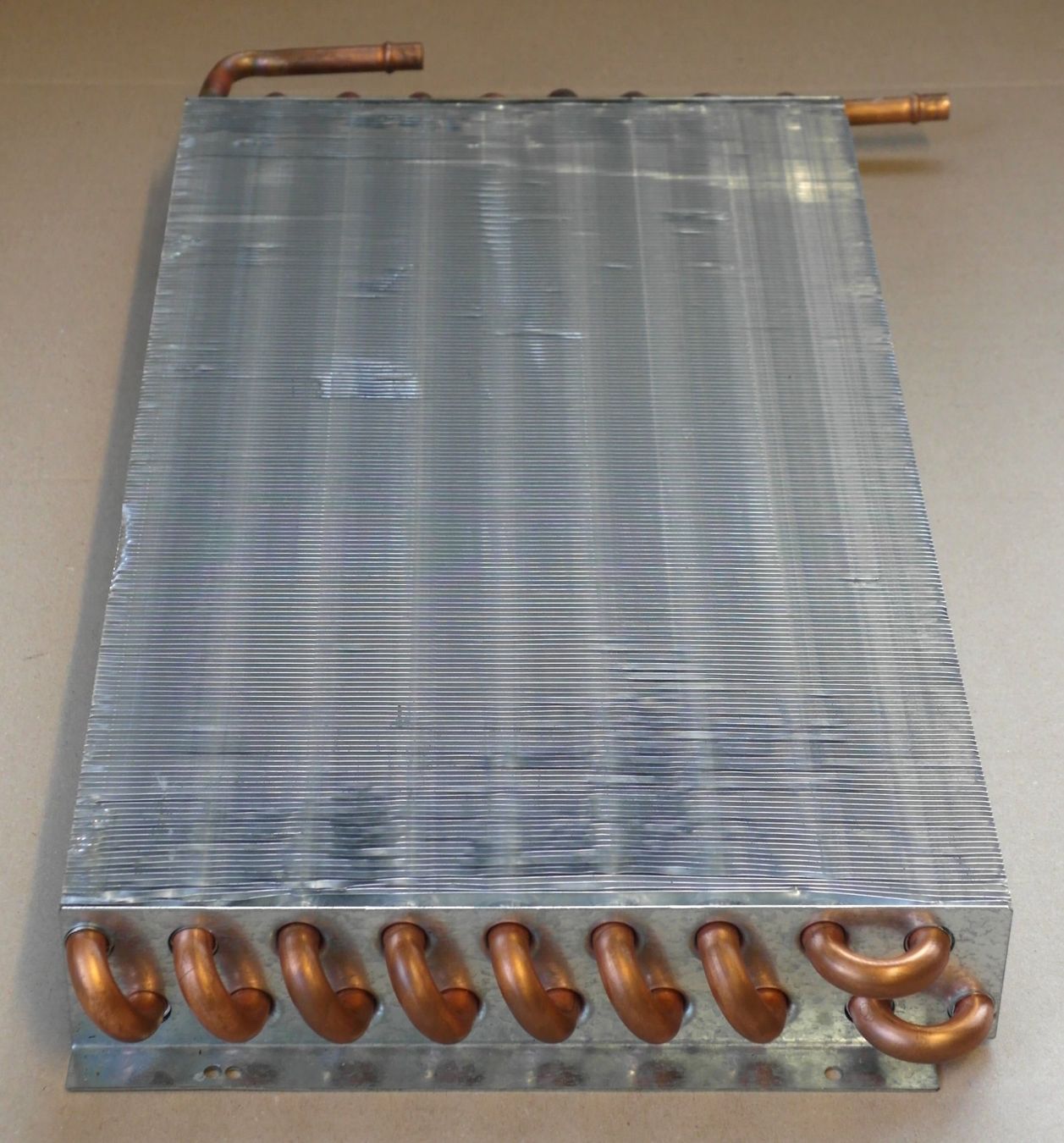Neuer Luft/Wasser- Wärmetauscher, Al/Cu-Lamellen, 1.0 kW (Neu (gemäss ...