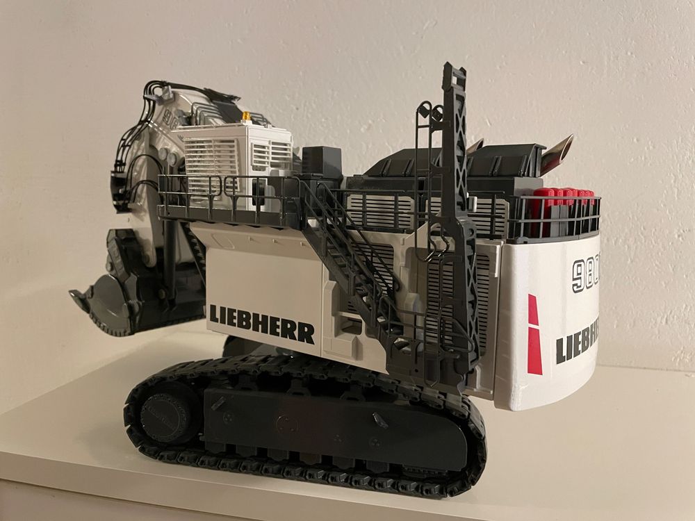Liebherr Raupenbagger R9800 Modell 1:50, Hochlöffel. | Kaufen auf Ricardo