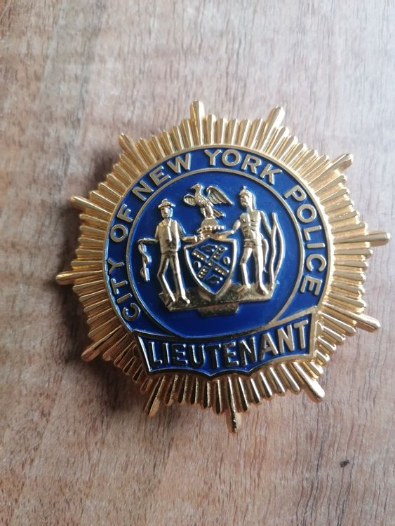 NEW YORK CITY - LIEUTENANT - Badge Police Department (Gebraucht) in ...
