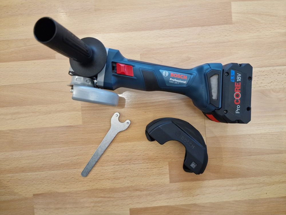 Bosch GWS 18V-7 Professional inkl. 5.5Ah Pro Core Akku (Gebraucht) in ...