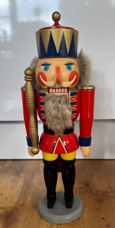 Nussknacker aus dem Erzgebirge (Gebraucht) in Lupsingen für CHF 60 – mit Lieferung auf Ricardo ...