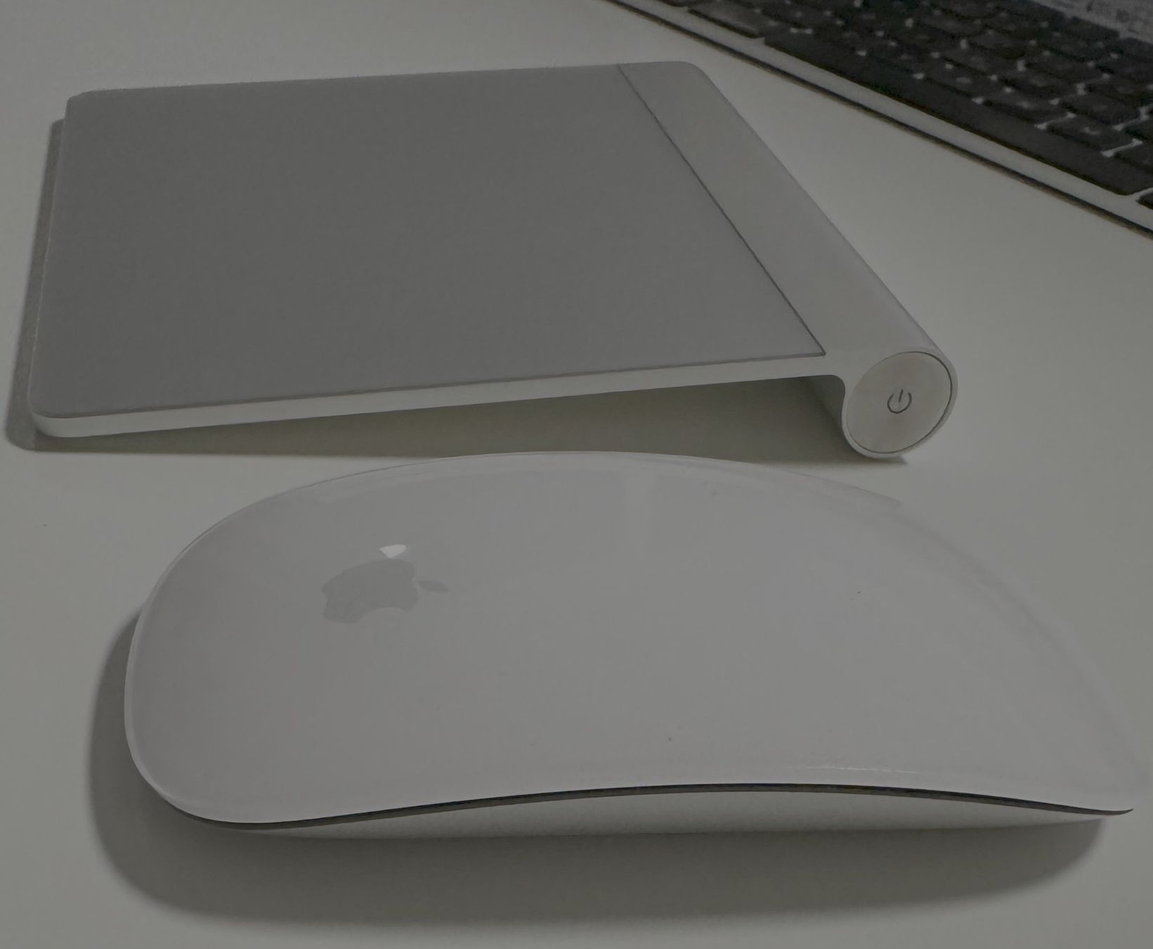 Apple Magic Mouse 2 und Magic Trackpad 1 - Top Zustand! (Gebraucht) in ...