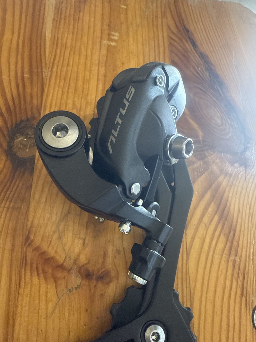 Shimano RD-M370 Altus Schaltwerk, 9-fach, Top Zustand! (Gebraucht) in ...