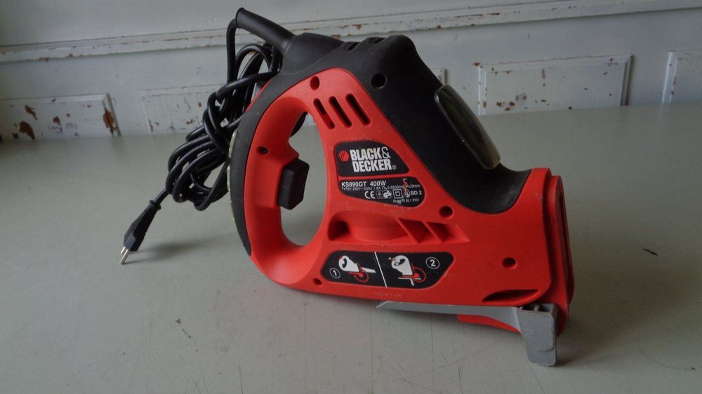 Elektro- Säge Fuchsschwanz B&D (Gebraucht) in Oberburg für CHF 39 – mit ...