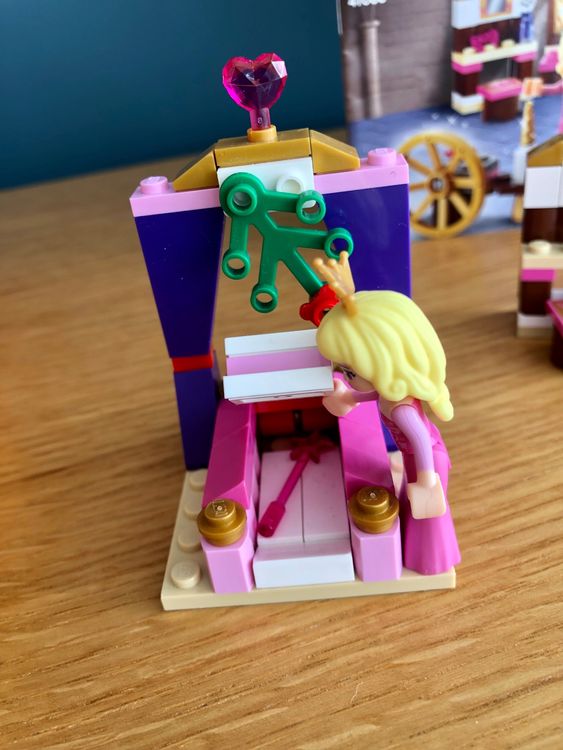 LEGO 41060 Disney Princess Sleeping Beauty's Royal Bedroom | Acheter ...