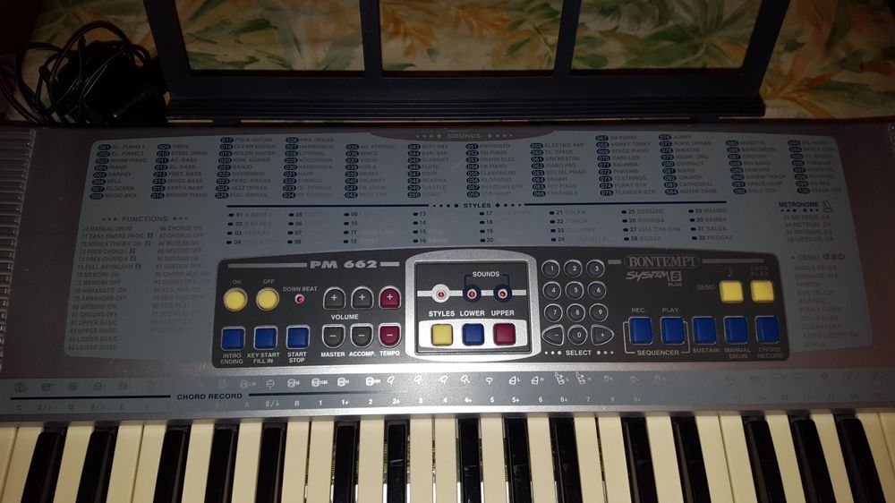 Keyboard Bontempi (System 5 Plus) (Gebraucht) in für CHF 7 – nur ...