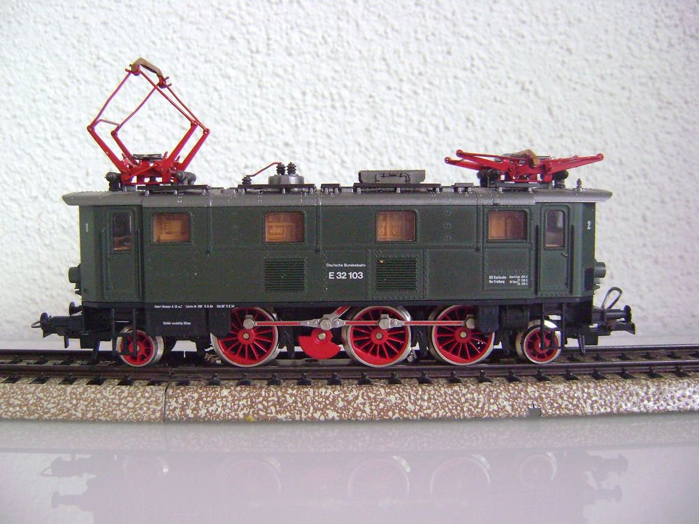 Roco H0 - E-Lokomotive 14145A - BR E32 103 der DB | Kaufen auf Ricardo