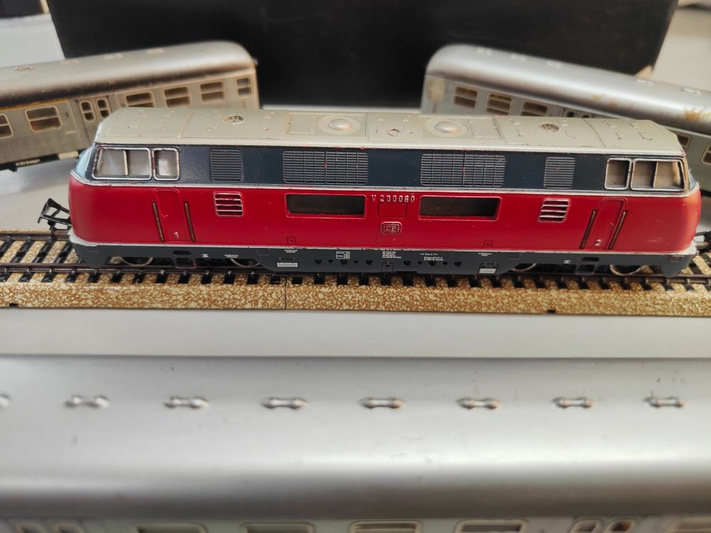 Märklin Lok DB V200 060 Jg. 1970-1984 mit 3 Wagongs (Gebraucht) in ...