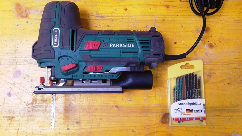 Parkside Stichsäge PSTK 800 C3 + Sägeblätter (Gebraucht) in Freidorf TG ...