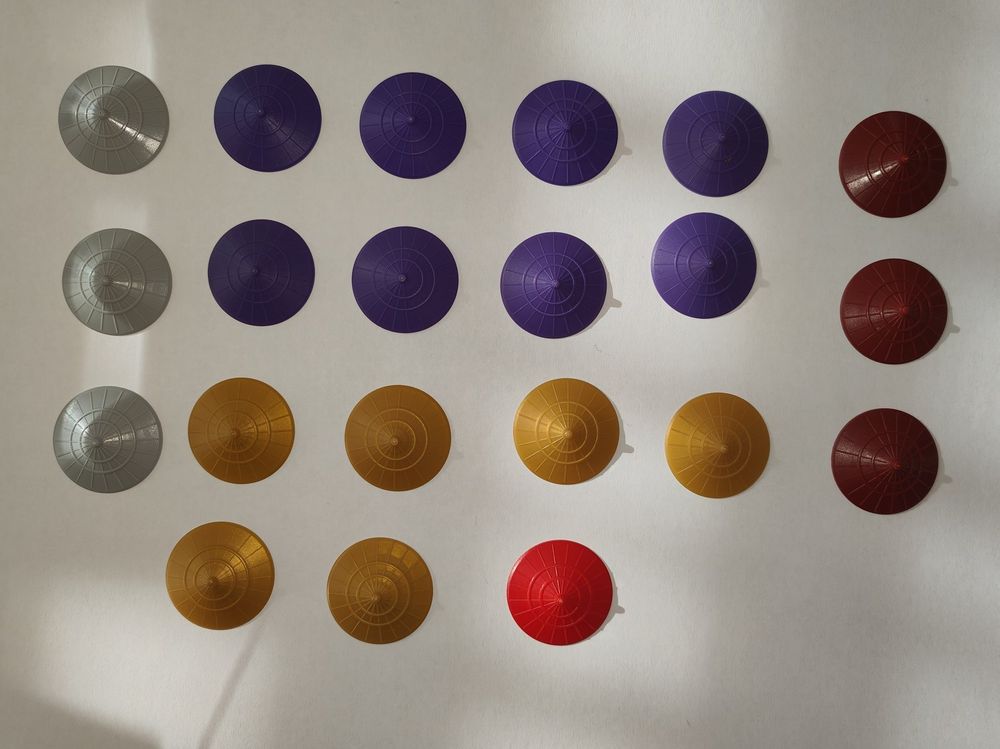 Lego-Minifigur, 21 Stk. Ninjago Kopfbedeckungen N°93059 (Gebraucht) in ...