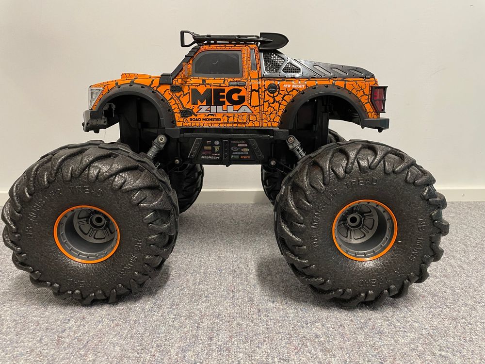 RC Monstertruck Megzilla, Geländegängig, Top Zustand (Gebraucht) in ...