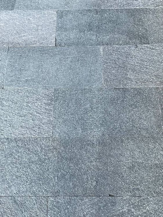 Dalles de jardin en pierre naturelle grises Luserna (Italie) (Neuf ...