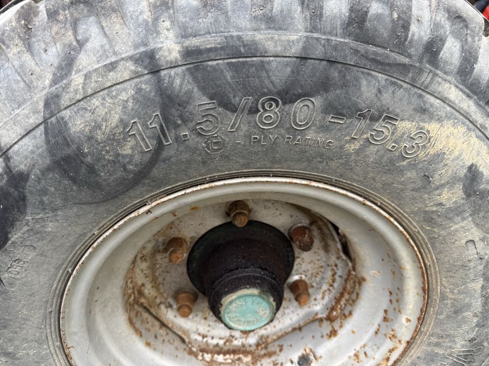 Ladewage Achse Pneu Dimension 11.5/80-15.3, Top Zustan (Gebraucht) in ...