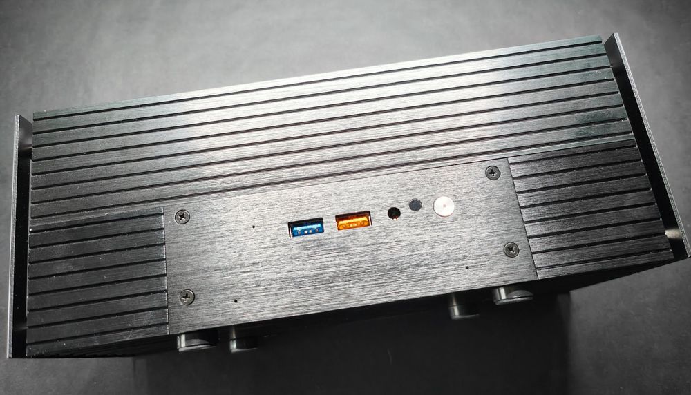 Intel® NUC - BEAN CANYON (NUC8i5BEK) - Fanless (Gebraucht) in Wädenswil ...