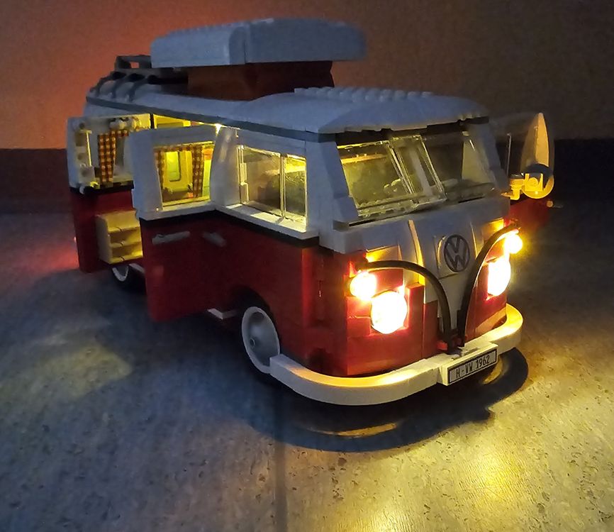 Lego Volkswagen T1 Campingbus mit Beleuchtung (Gebraucht) in Oftringen ...