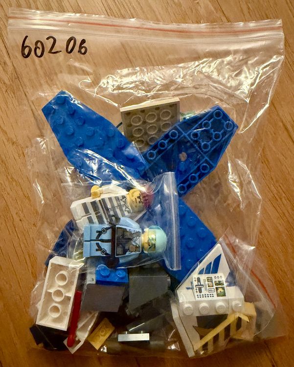 Lego City 60206 - Sky Police Jet Patrol (Gebraucht) in Glattpark ...