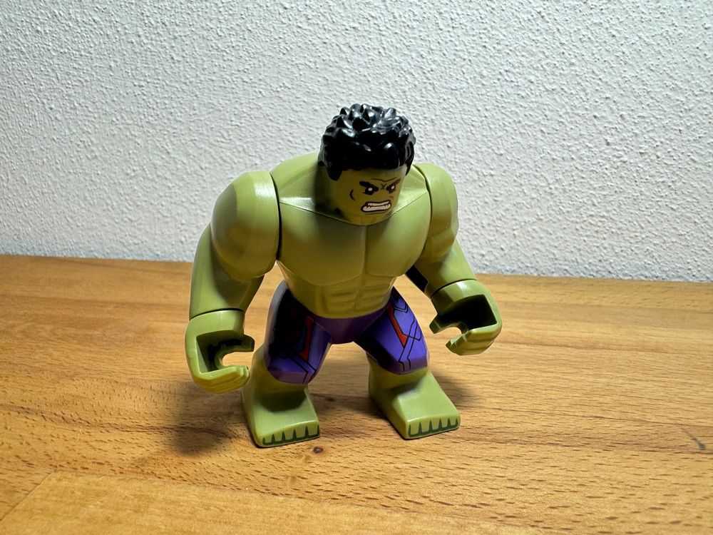 Lego Hulk - Giant, Dark Purple Pants with Avengers Logo | Kaufen auf ...