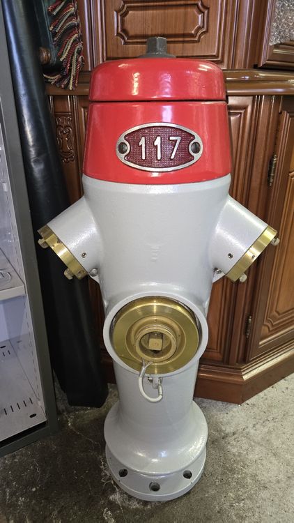 Feuerwehr Hydrant von Roll (Gebraucht) in Uzwil für CHF 250 – nur ...