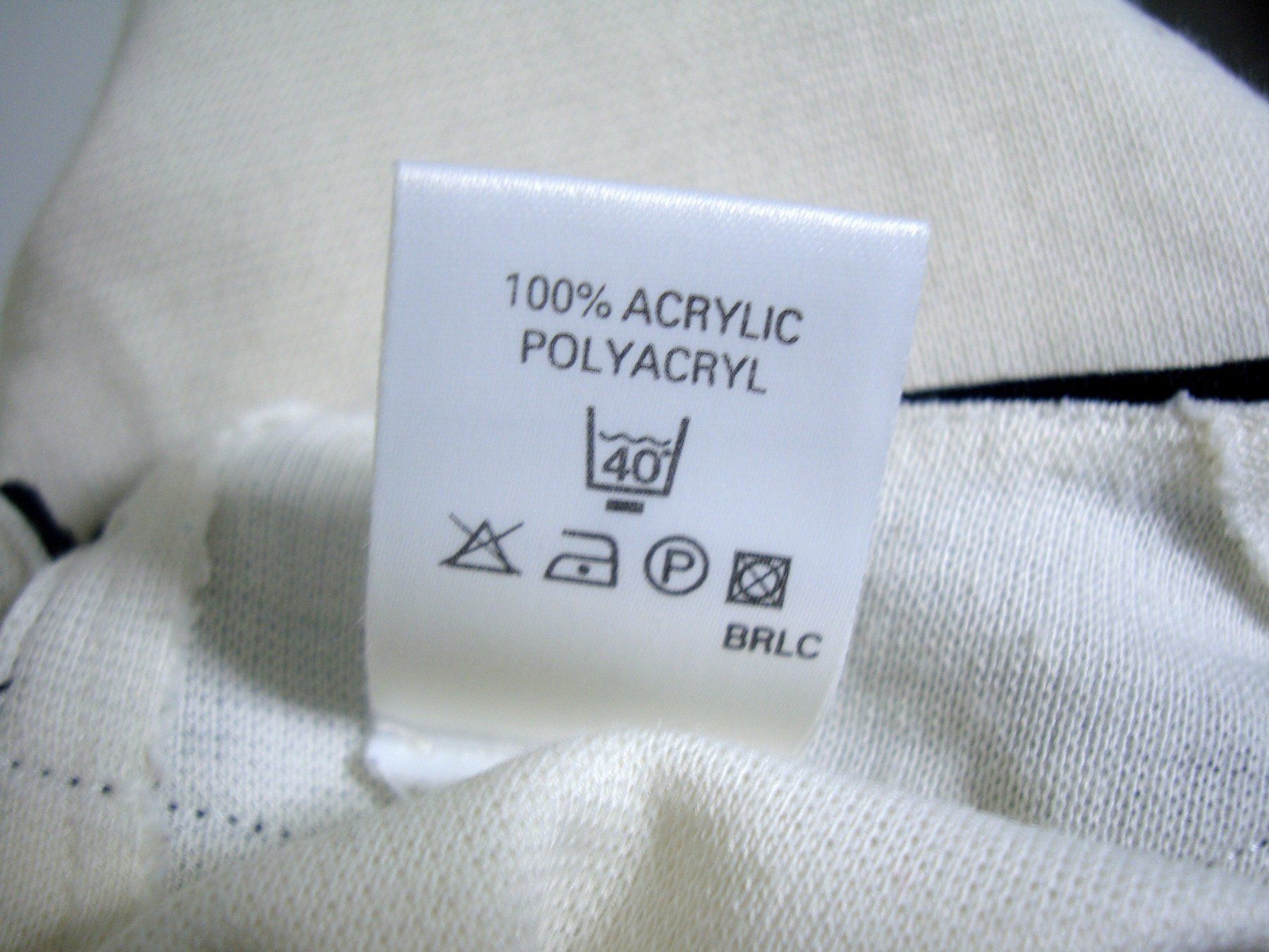 Bluse, Strick, creme-schwarz, Gr. 42/L Versand oder Abholung (Gebraucht ...