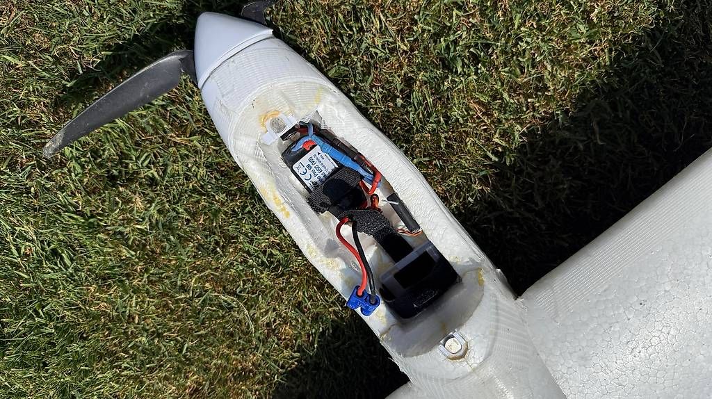 E Flight Radian Motorsegler (Gebraucht) in Gempen für CHF 165 – nur ...